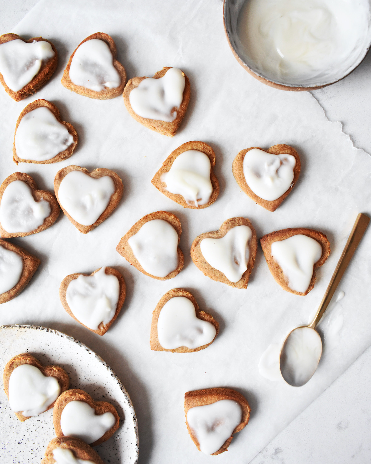 Pierniczki (Polish gingerbread cookies) by Eve Kalinik - Nutritional ...